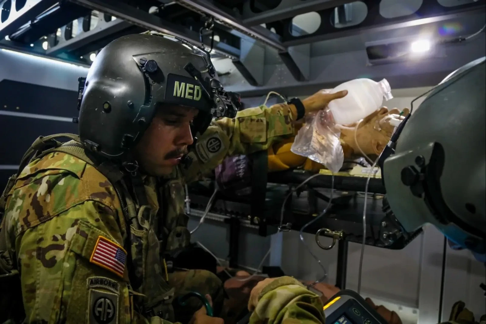Heliops Magazine - KiaKaha Media Ltd - Army paramedics shape future ...