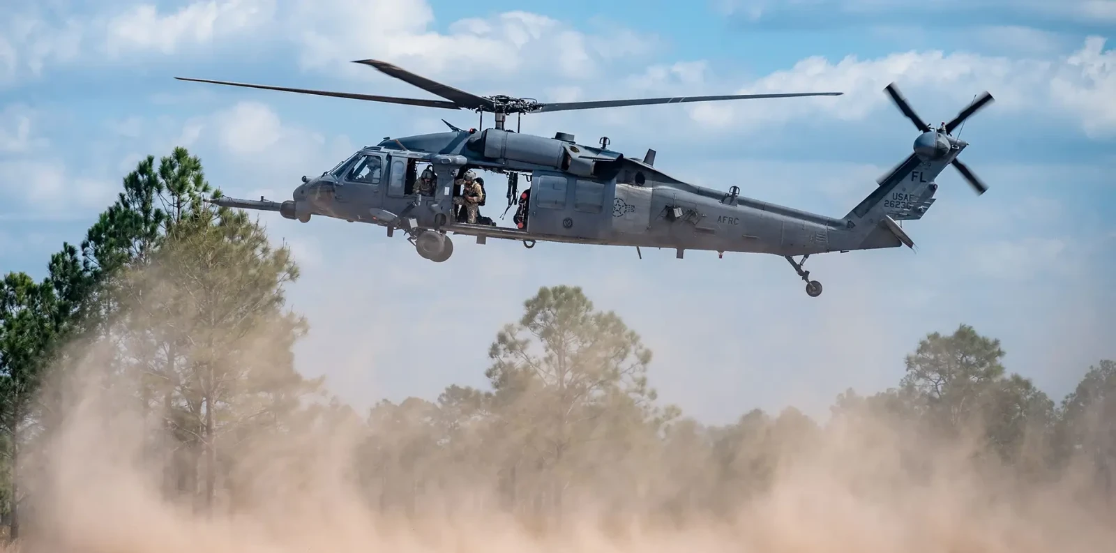 Heliops Magazine - KiaKaha Media Ltd - End of an Era: HH-60G Pave Hawk ...