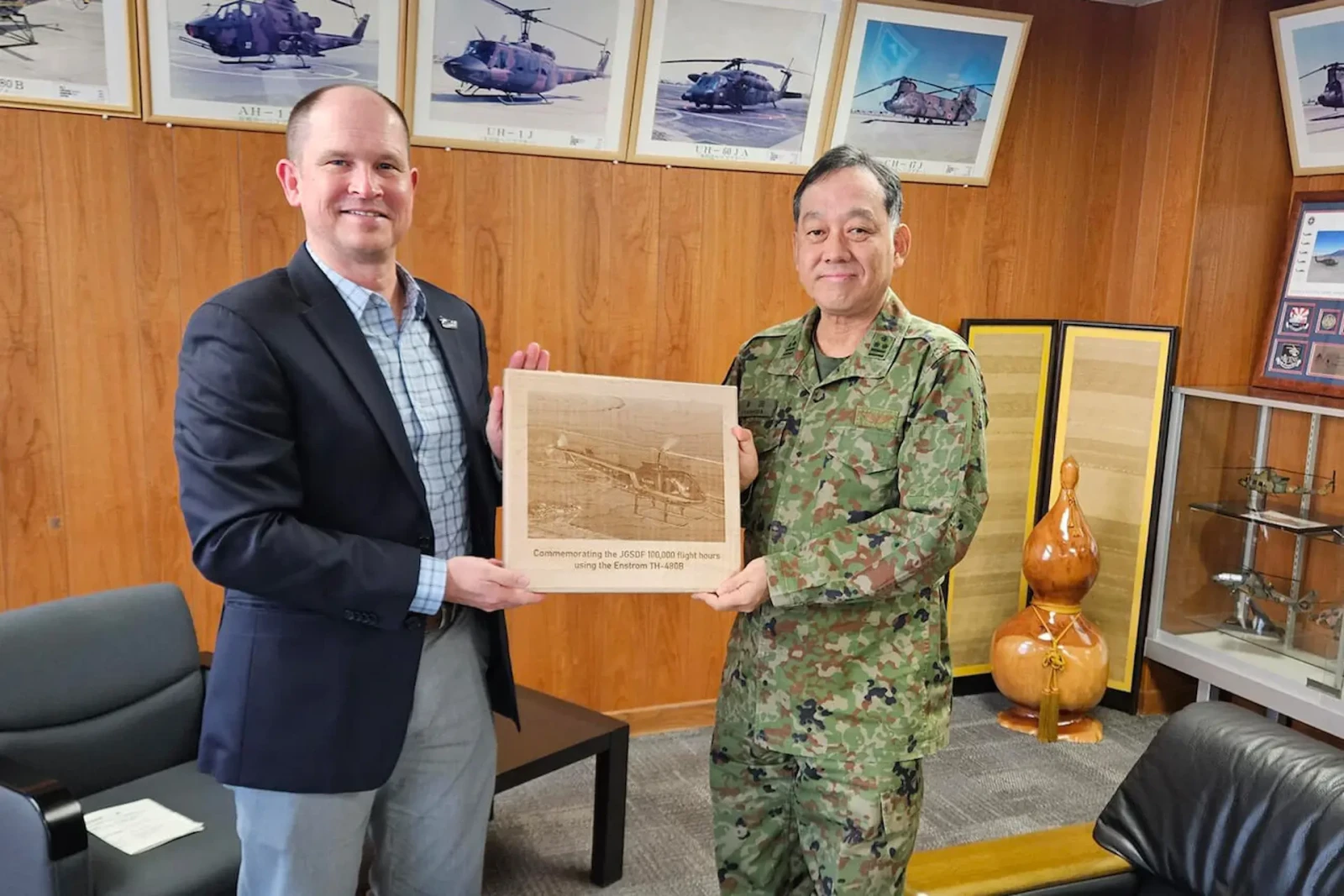Heliops Magazine - KiaKaha Media Ltd - Enstrom Celebrates Major JGSDF ...