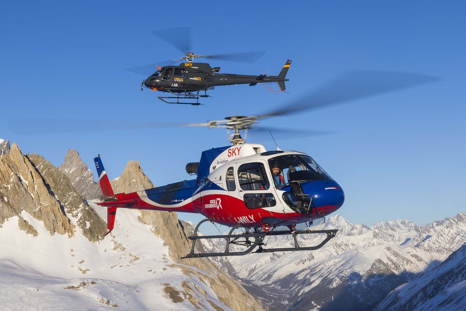 Heliops Magazine - KiaKaha Media Ltd - One One Flights - Italian Heli ...